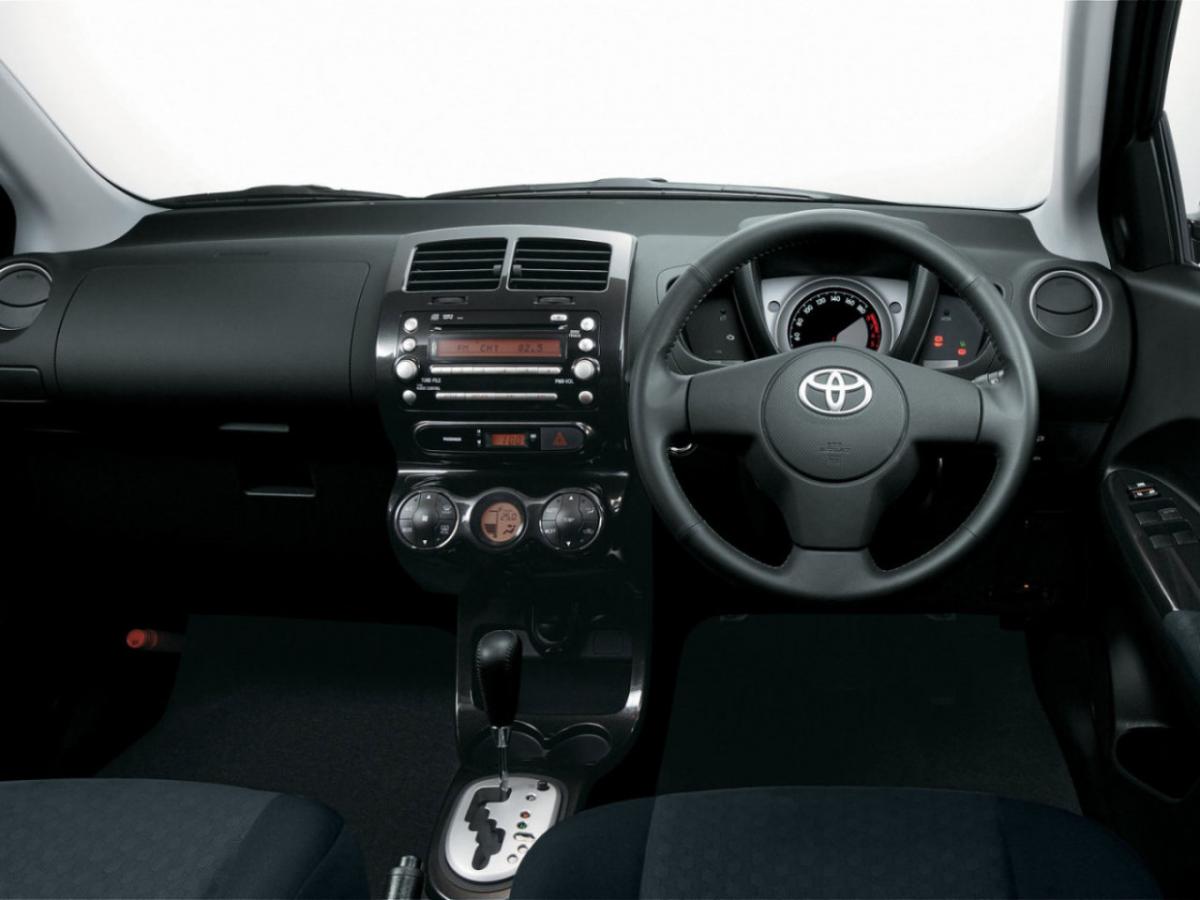 Toyota Ist technical specifications and fuel economy